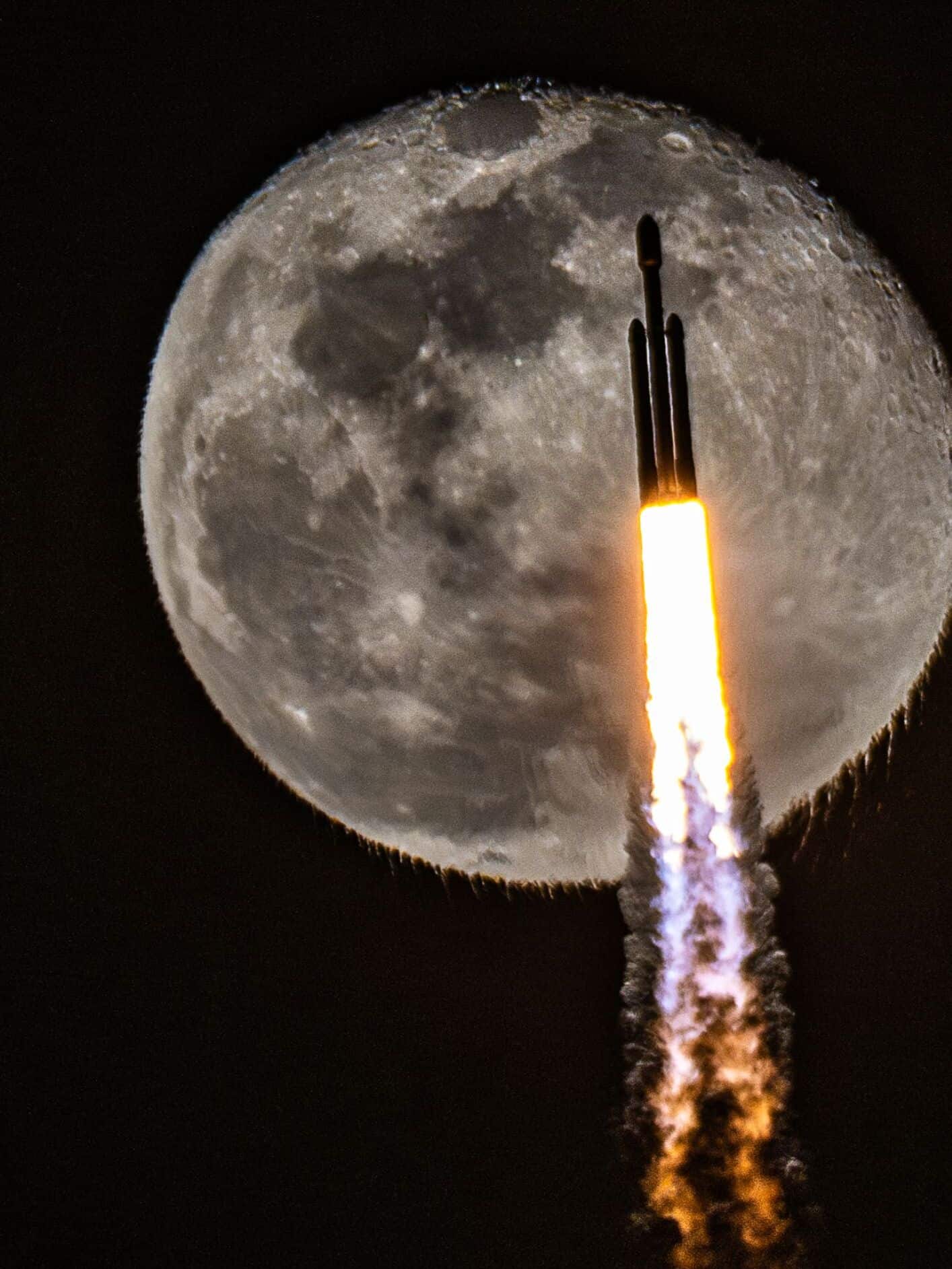 7 breathtaking images of moon shared by NASA