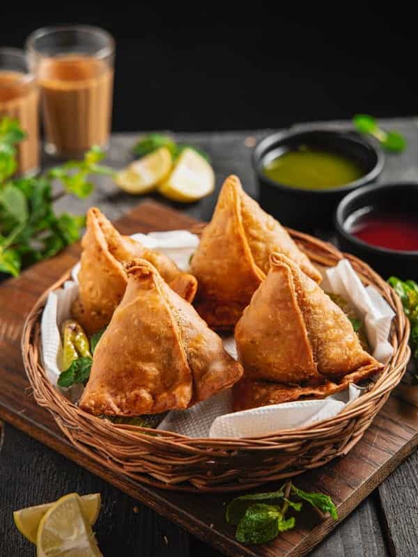 7 best samosa spots in Delhi