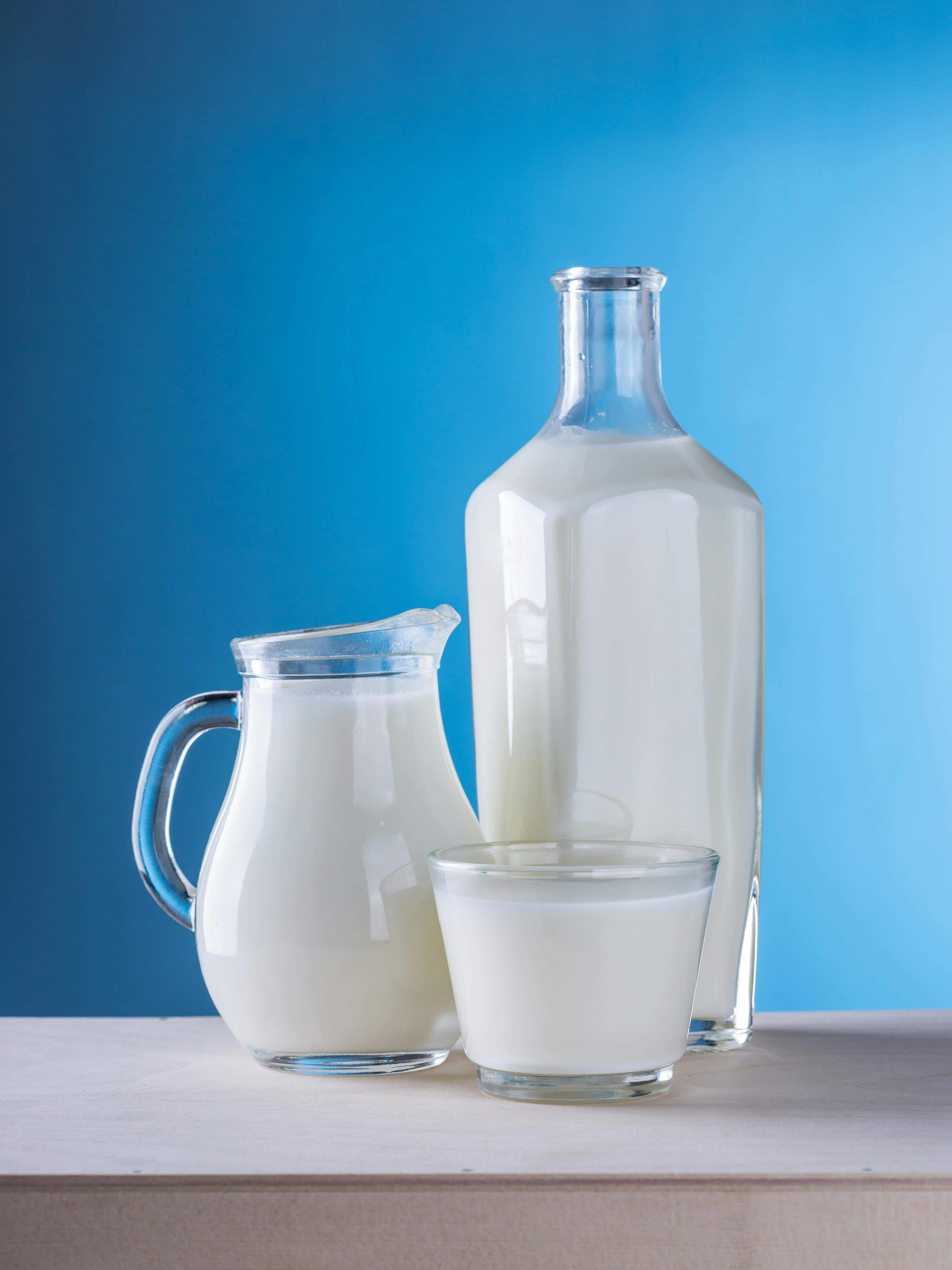 Raw milk vs boiled milk: Which is better for health and why?