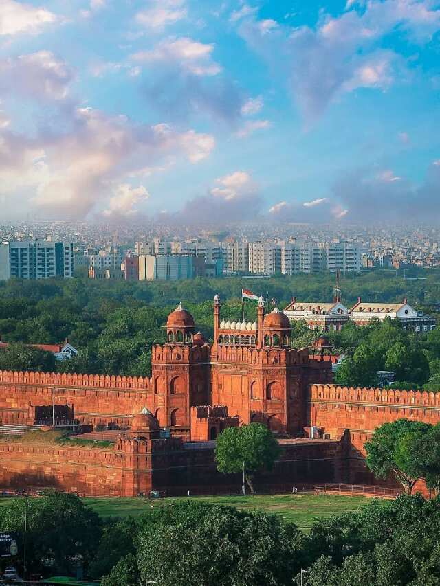 8 biggest Mughal monuments