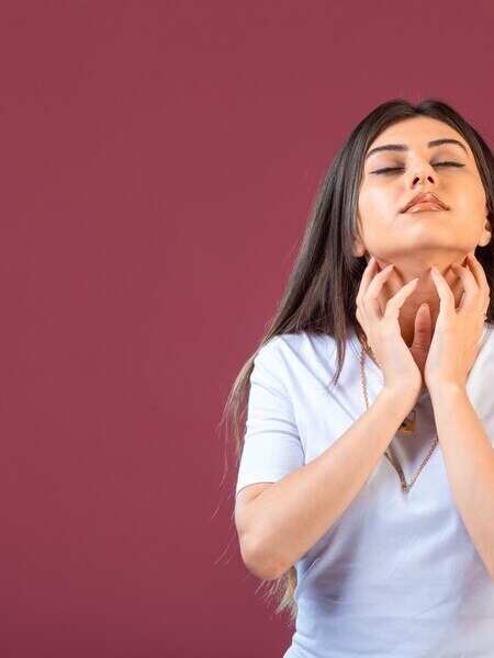 Warning signs of overactive thyroid that appear at night