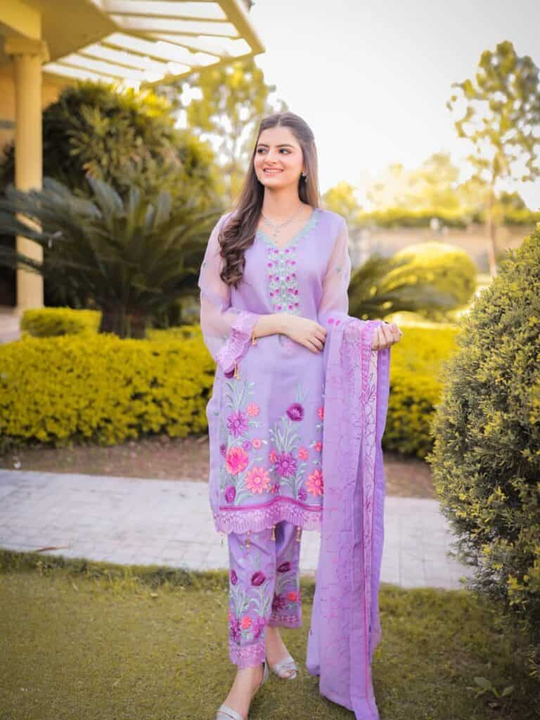 Meet Haris Rauf's beautiful wife Muzna Masood Malik