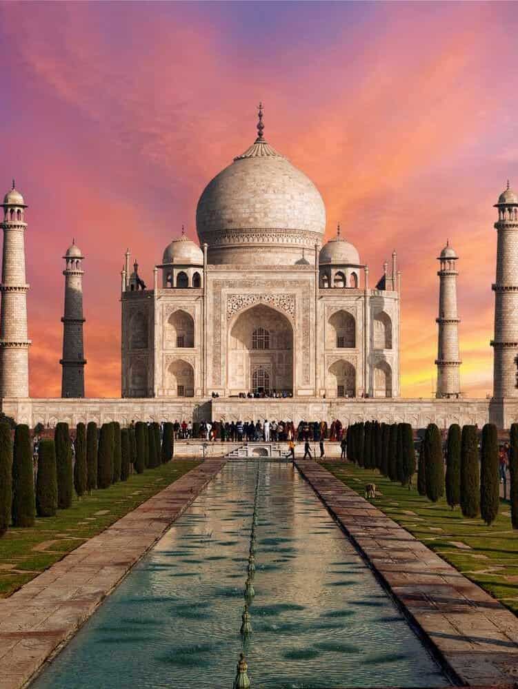 Who is owner of Taj Mahal?