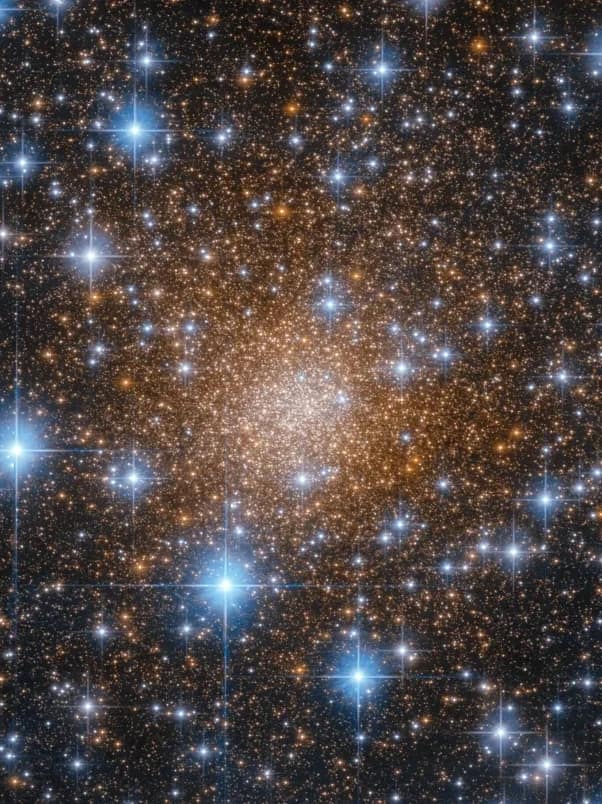 Hubble’s dazzling images of star cluster captured by NASA telescope