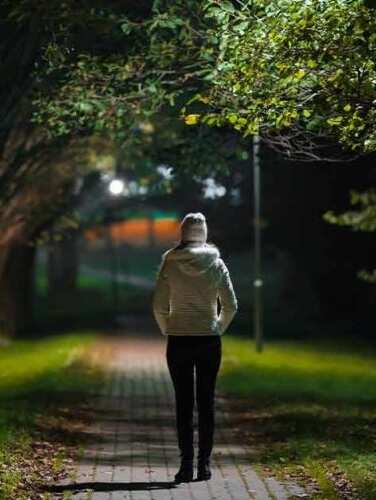 Surprising benefits of walking after dinner