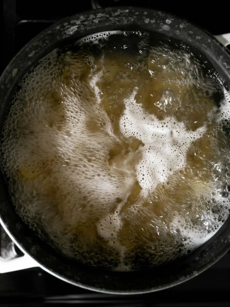 7 benefits of cooking with water instead of oil