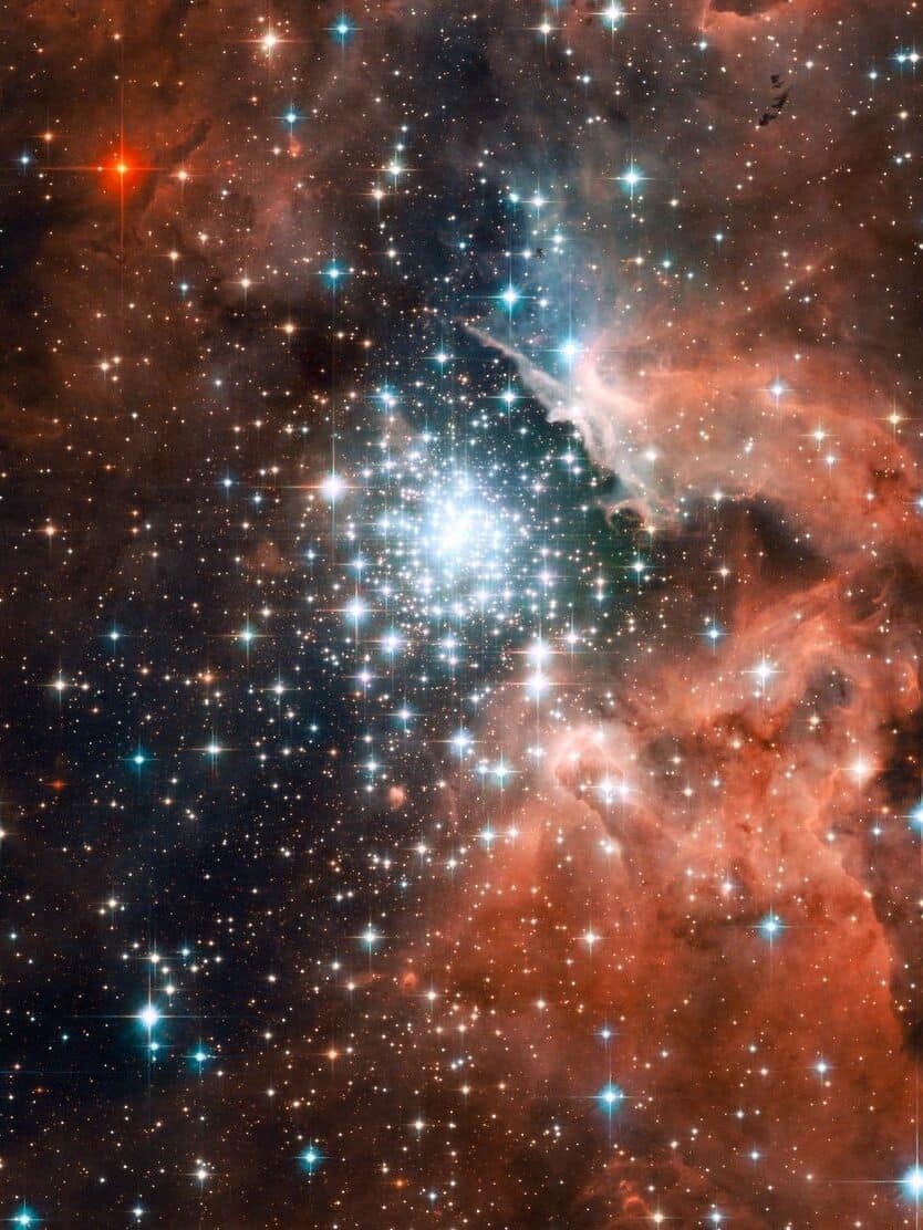 8 striking images of space captured by NASA