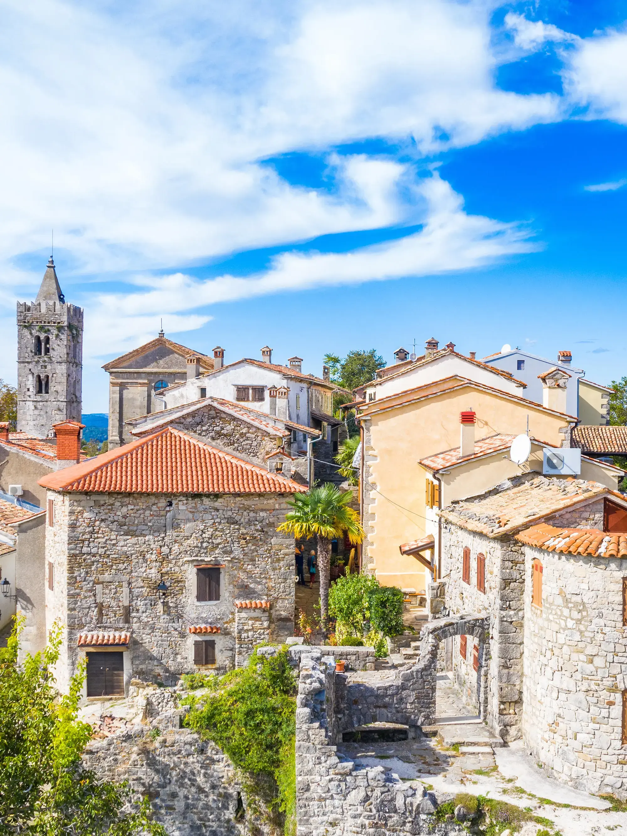 Smallest town in the world has just 52 people, It is in...