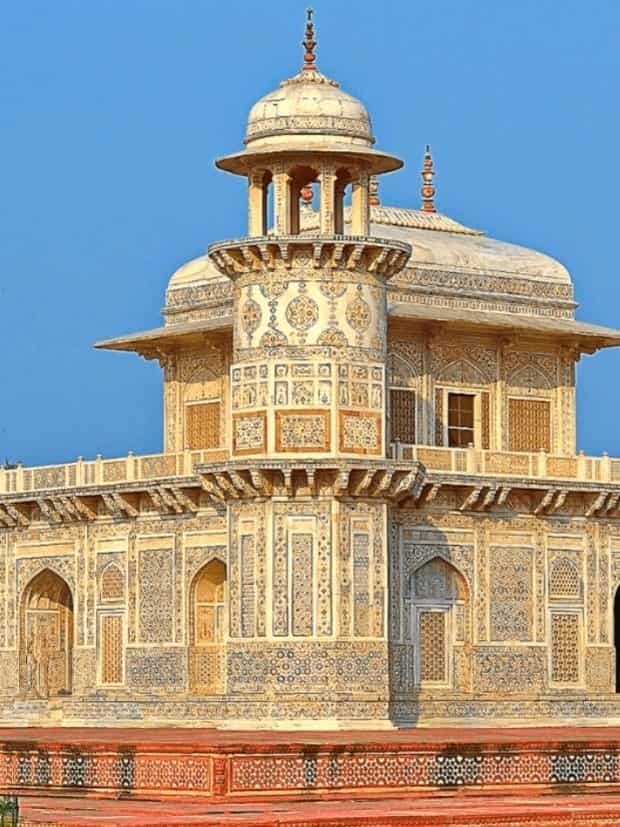 5 iconic Indian monuments built by women