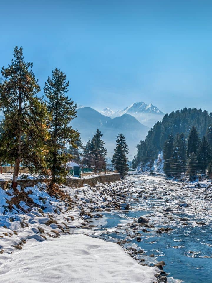 10 must-visit cold destinations in India during April