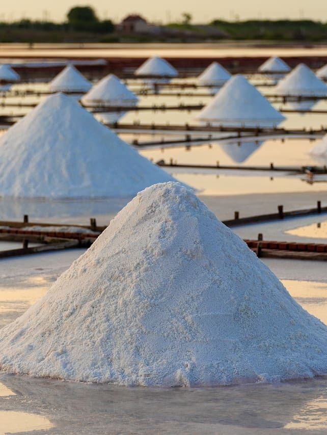 8 types of salts and their health benefits