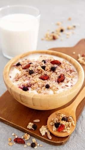 Benefits of eating oats for breakfast
