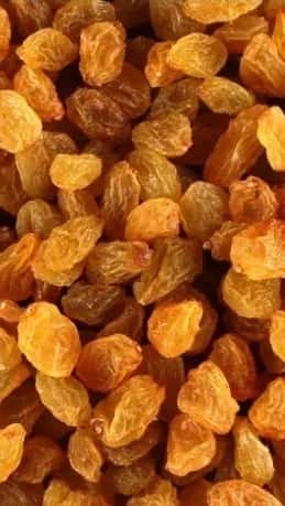 7 Benefits of eating raisins