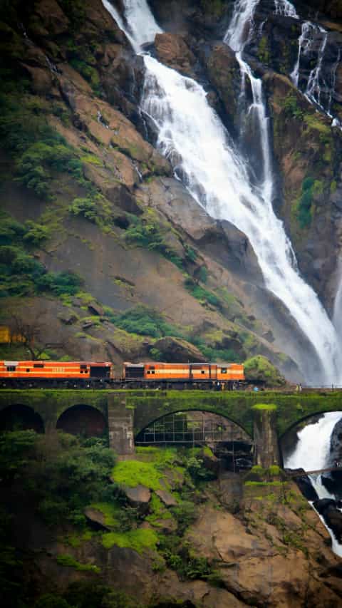 India's 10 breathtaking scenic train journeys