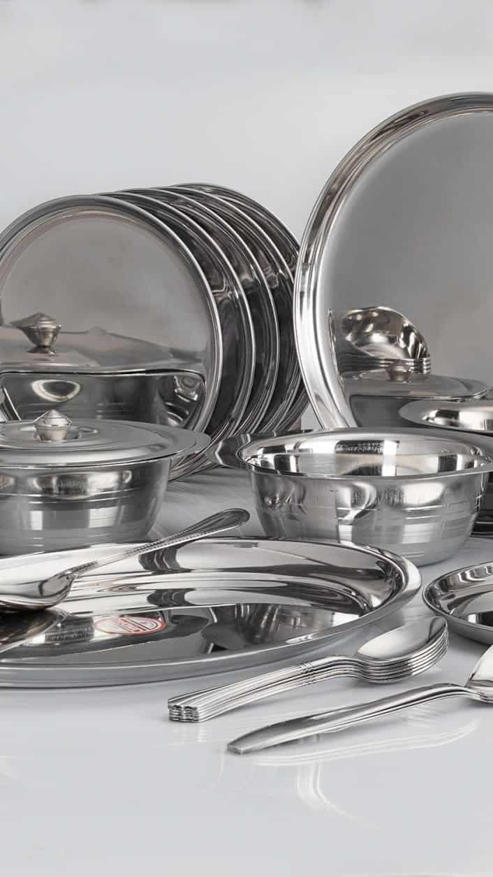 Benefits of eating in steel utensils