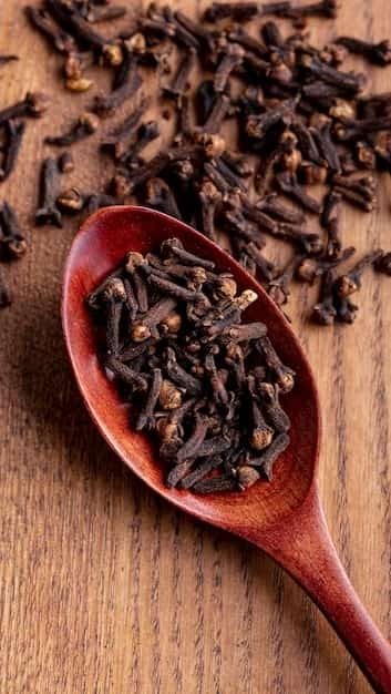7 benefits of drinking clove tea post heavy meals