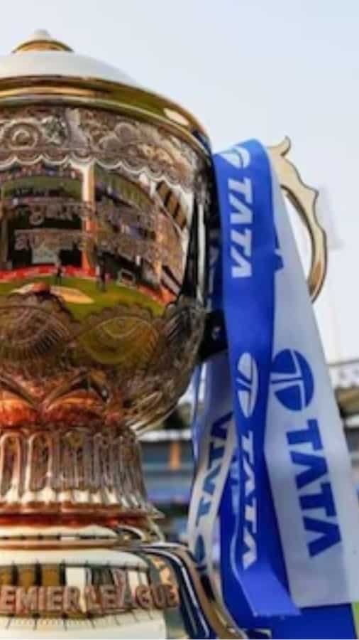 Players who bowled first ever ball, took first wicket in IPL