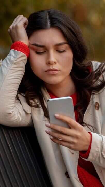 7 reasons social media makes us less social