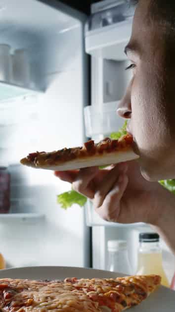 Late-night snack ideas: 7 low calorie mini meals