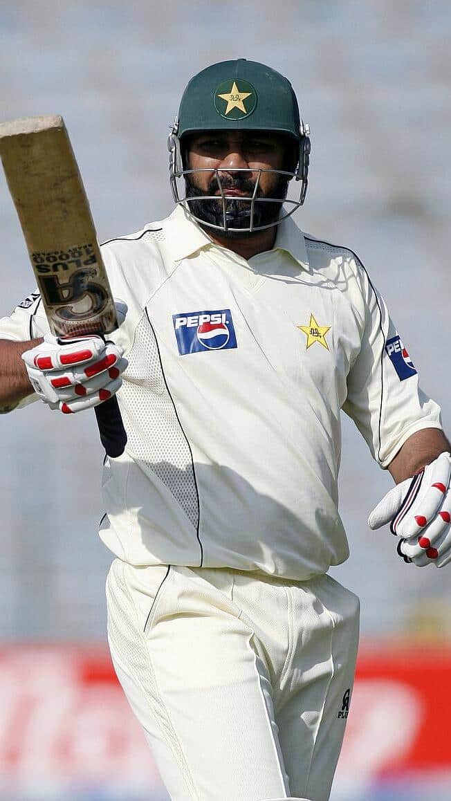 Top 10 heaviest international cricketers of all time