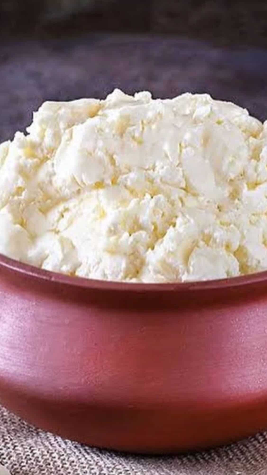 Health benefits of eating Desi Makhan (white butter)