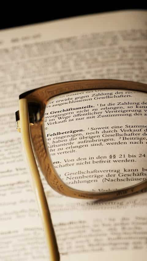 Lifestyle habits that are damaging your eyesight