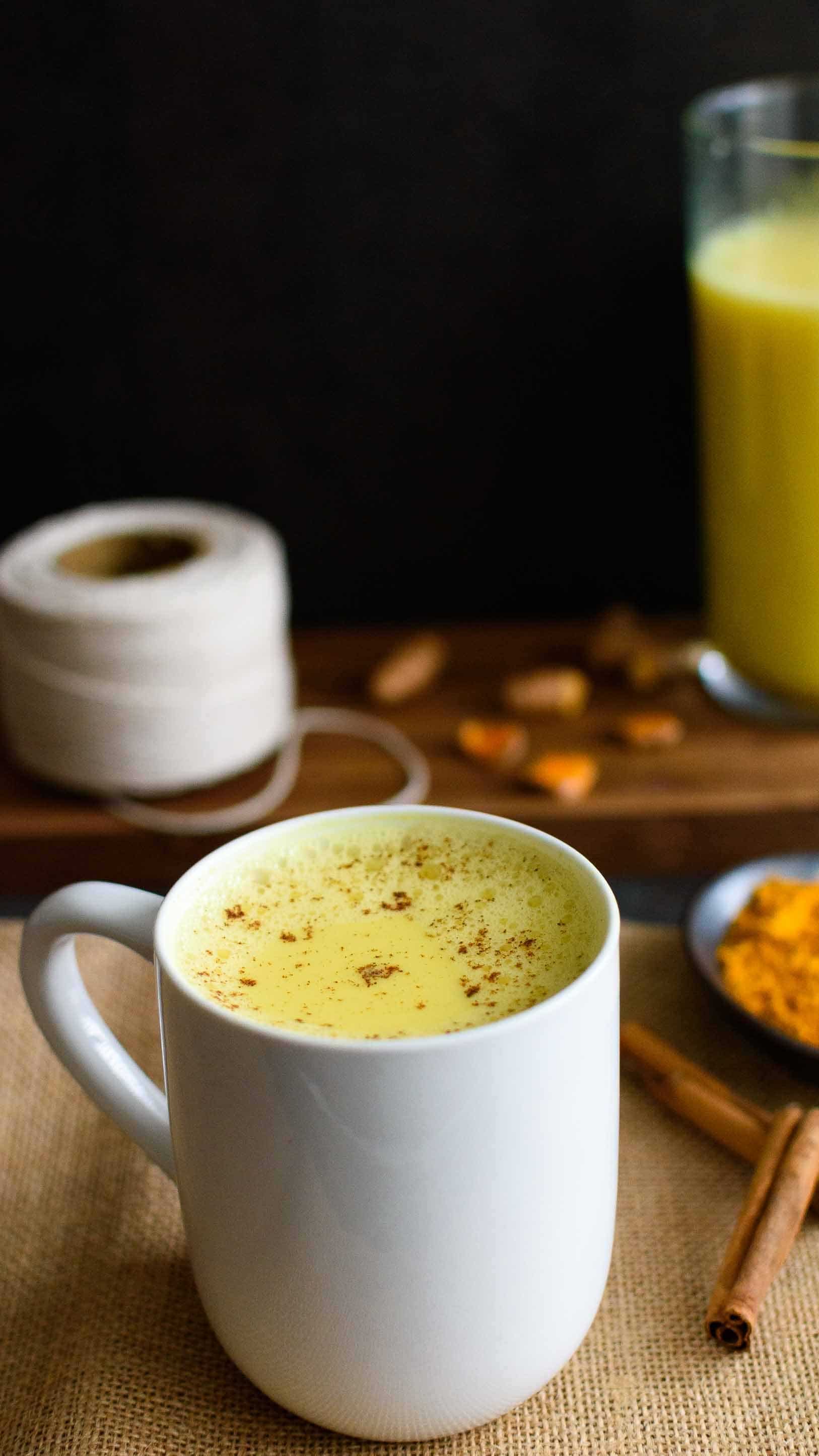 8 Benefits of having turmeric milk (haldi dudh) daily