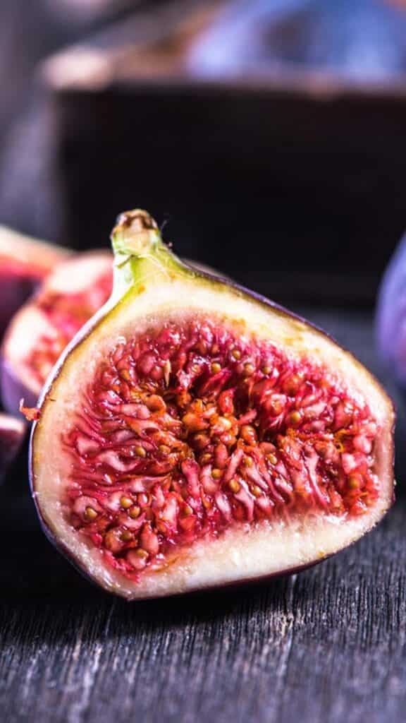 10 health benefits of figs (Anjeer)
