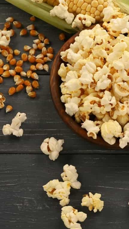 8 amazing benefits of snacking popcorn