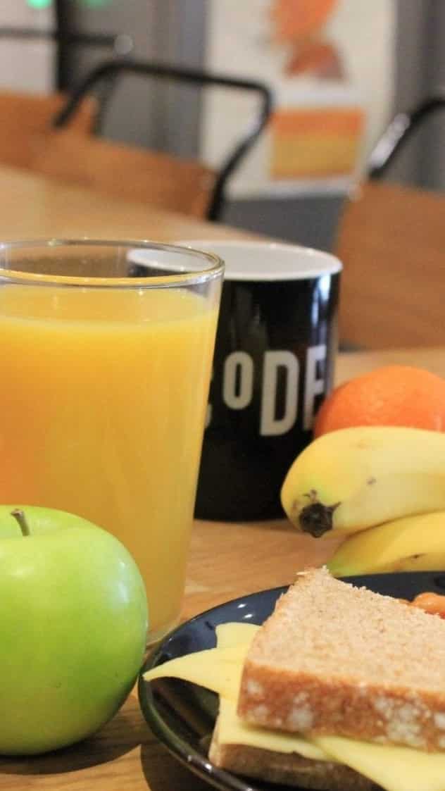 Easy breakfast for hostel students