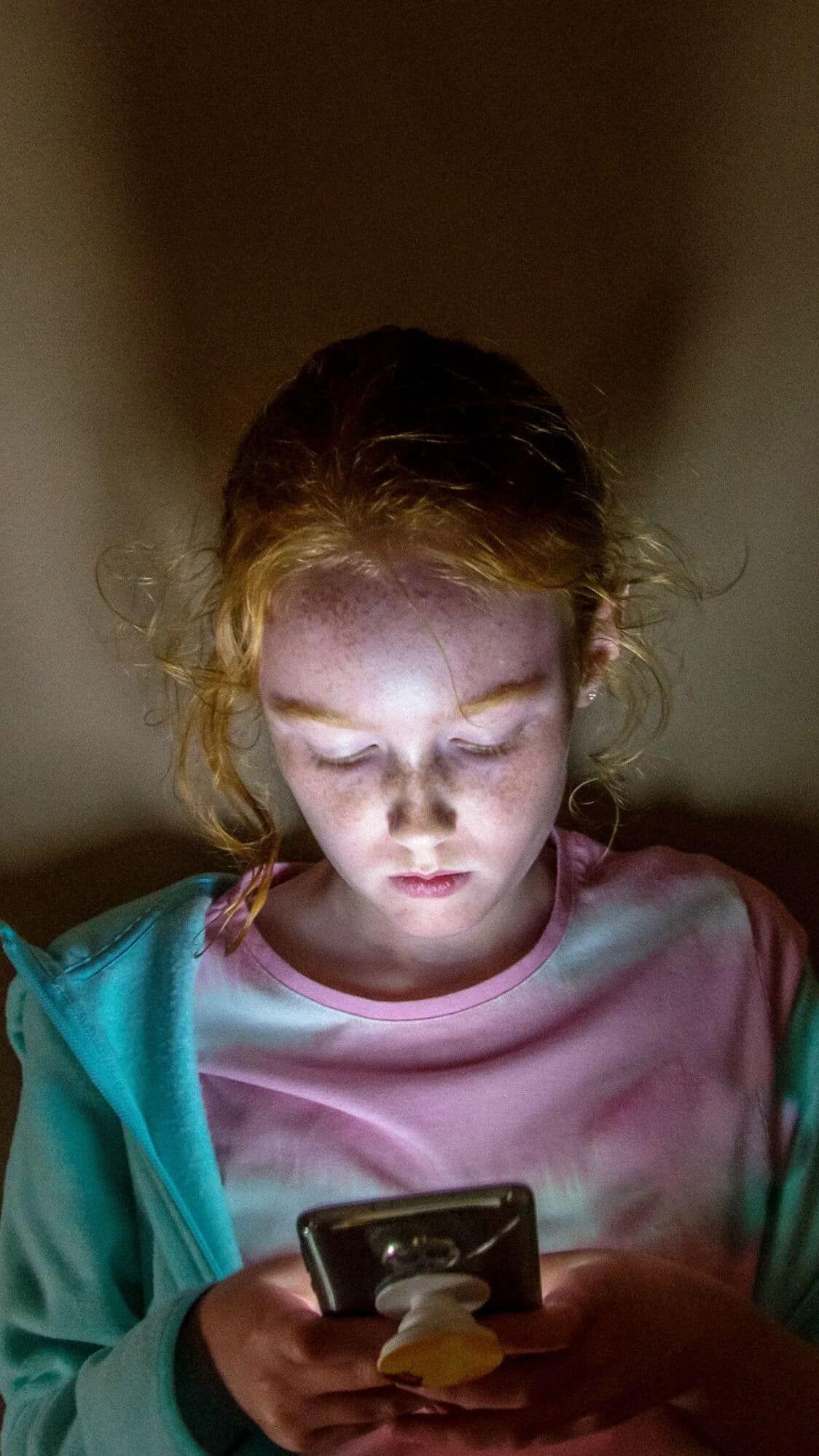6 ways to break smartphone addiction in children