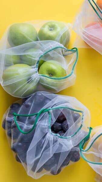 8 common foods that secretly contain plastic