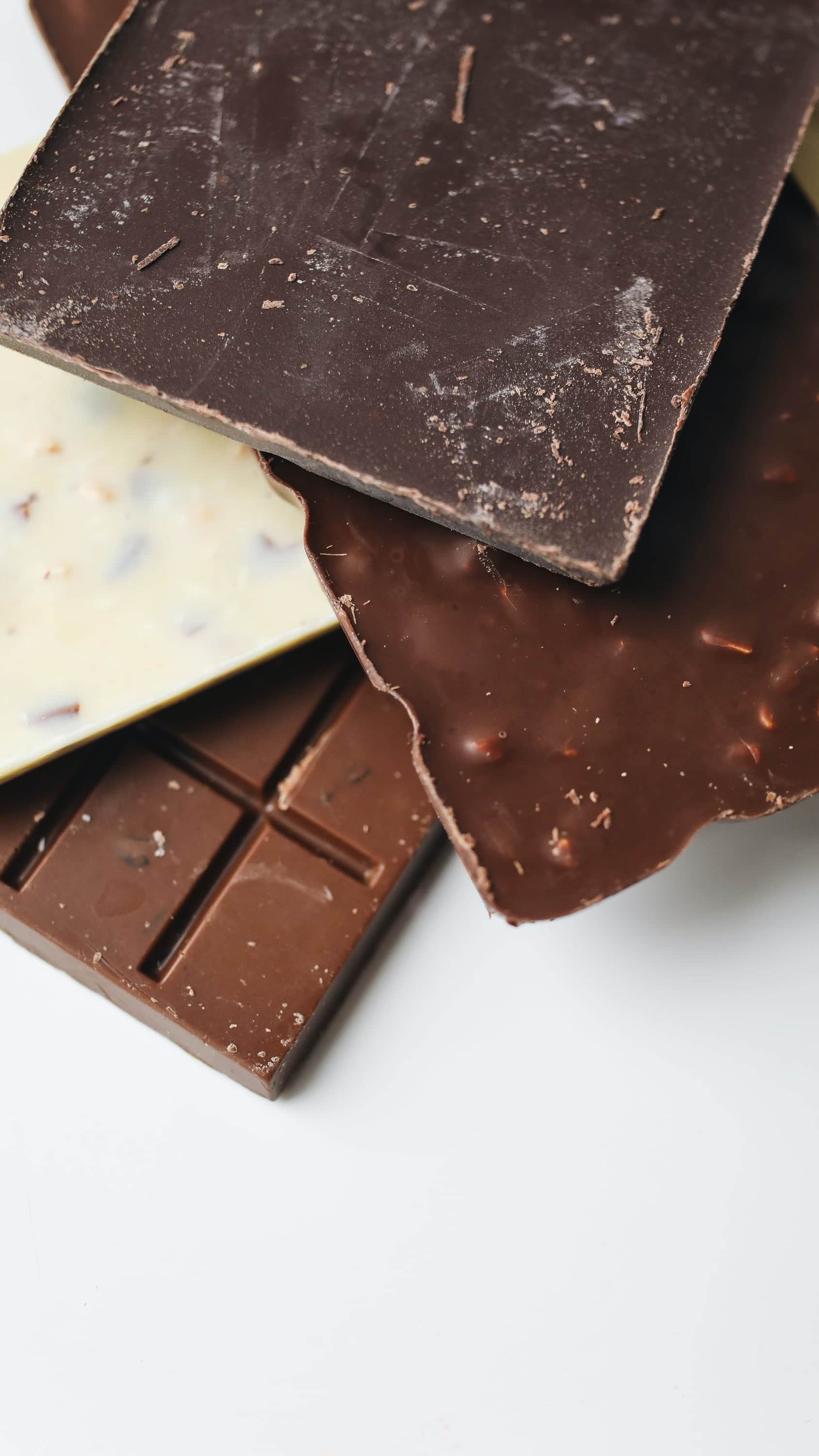 Dark chocolate vs Milk chocolate: which is better?
