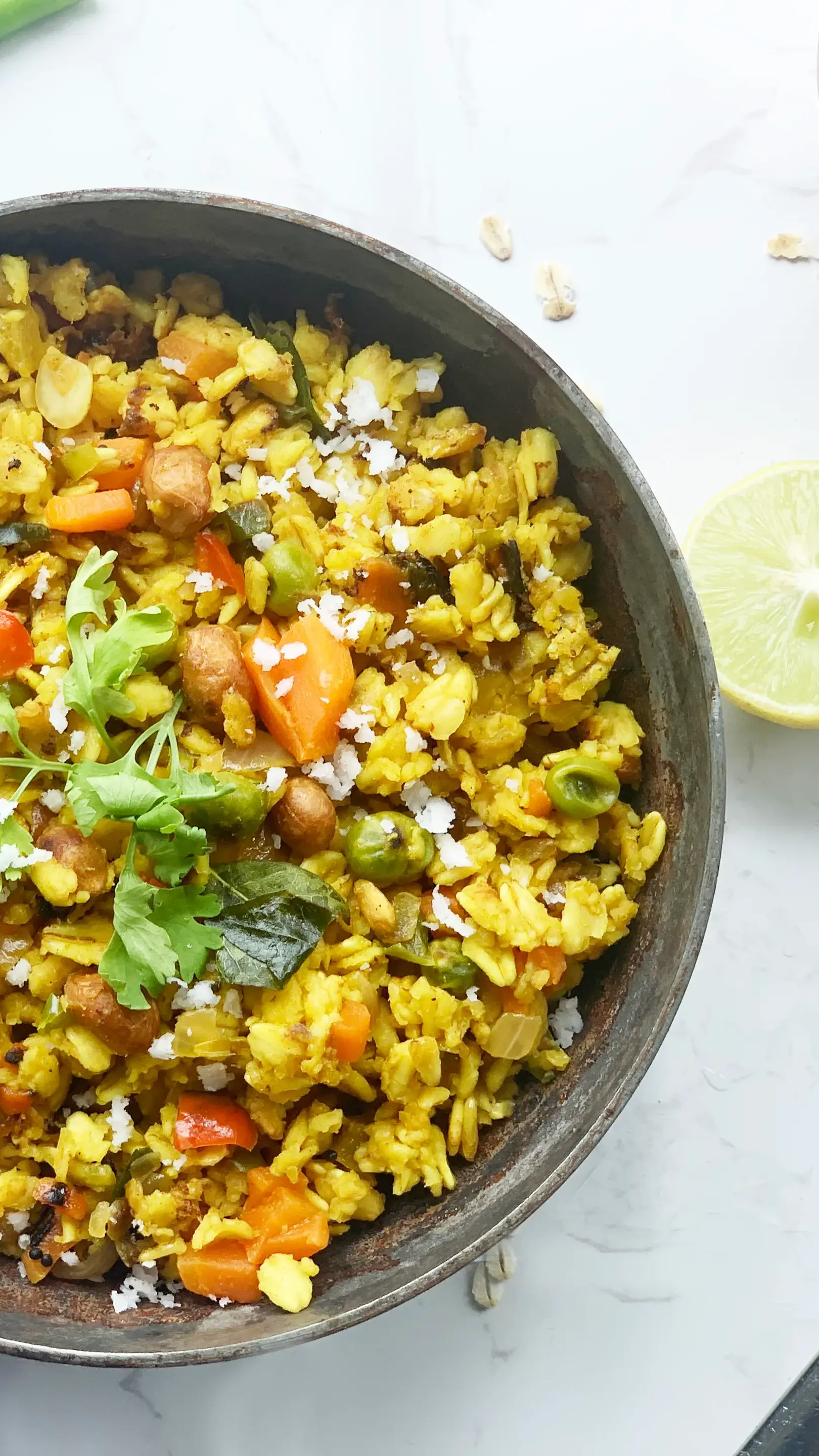 Poha vs Oats: Which one is healthier?