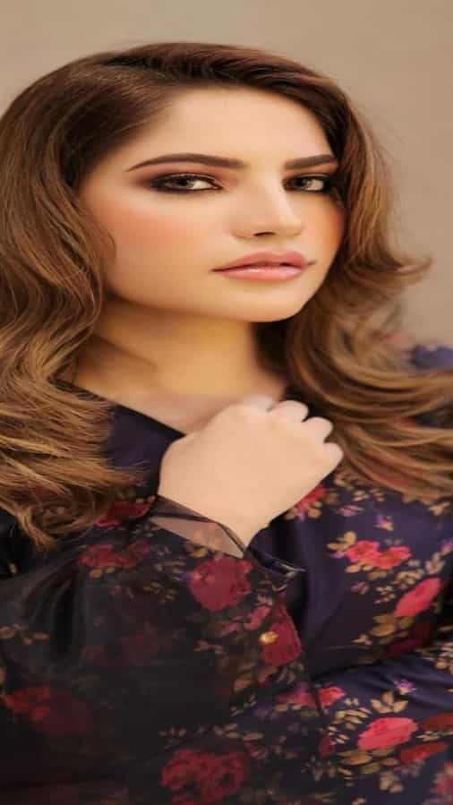 Pakistani Women Beautiful Hd Pakistani Beauty Wallpapers Peakpx