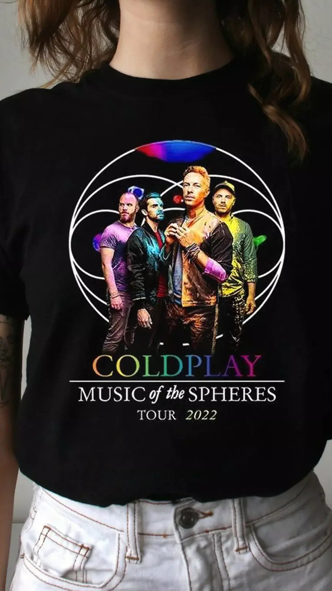 What to wear to a Coldplay concert: 7 outfit Ideas