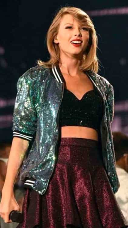 What to wear to a Coldplay concert: 7 outfit Ideas