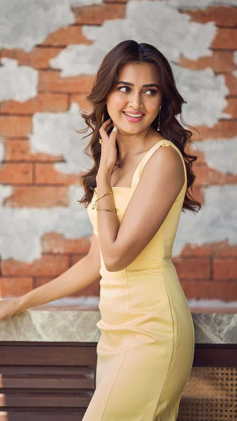 Recipe of Tejasswi Prakash's MasterChef dish, Crystal Bread