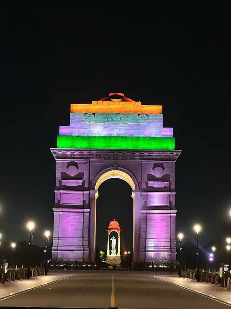 किसने बनवाया था दिल्ली की शान इंडिया गेट?