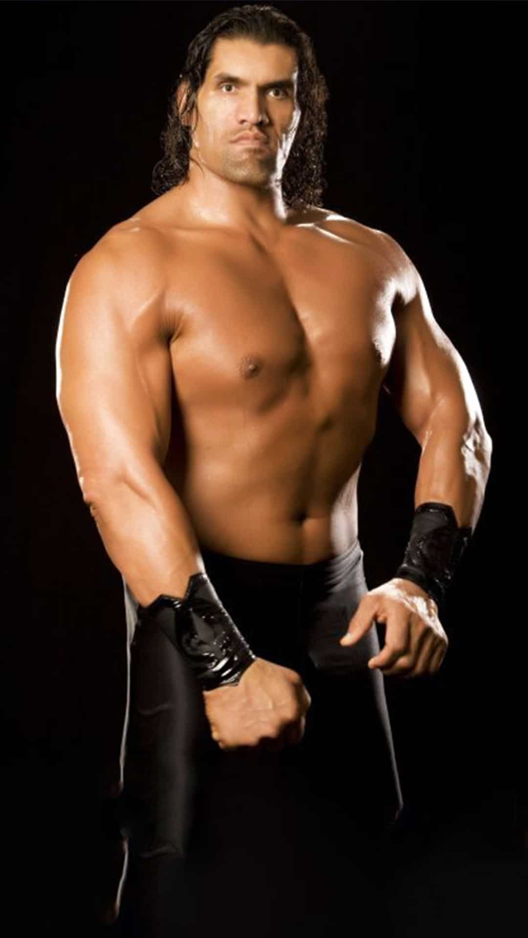 एक दिन में इतना खाना खाते हैं खली, जानकर उड़ जाएंगे आपके होश