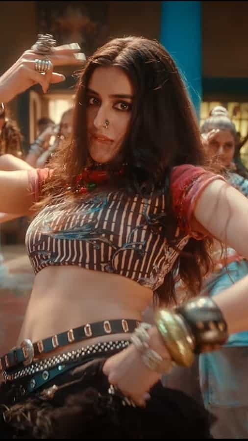 कौन है ये लड़की, जो Badshah के नए गाने Gone Girl में मचा रही धमाल